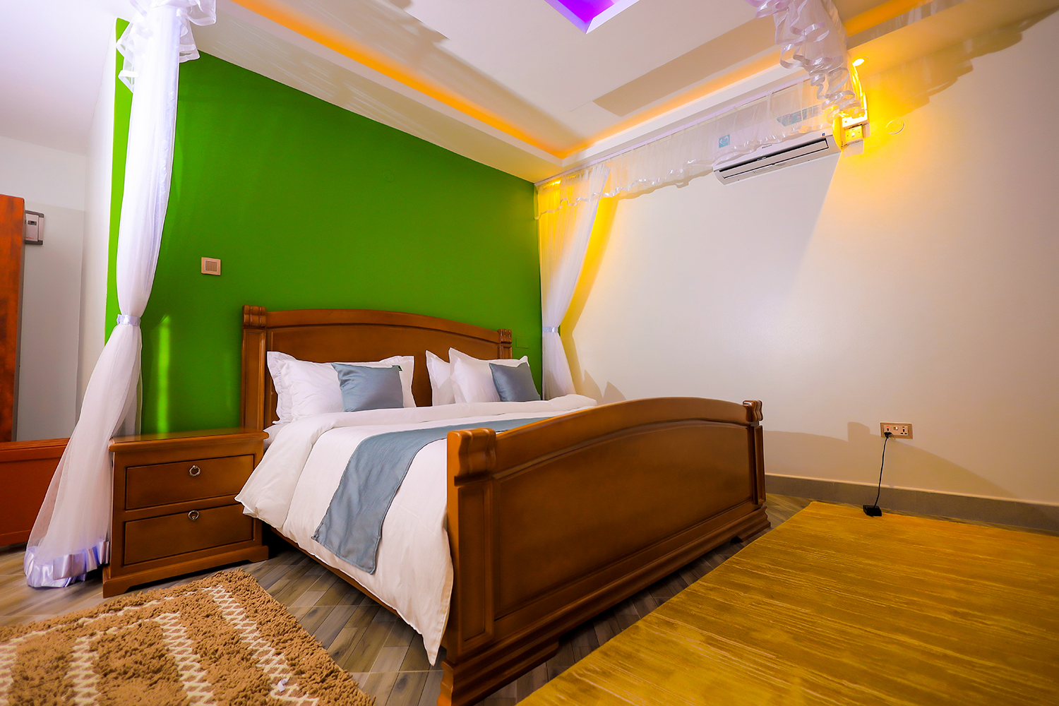 Welcome to De Alena Villas & Hotel